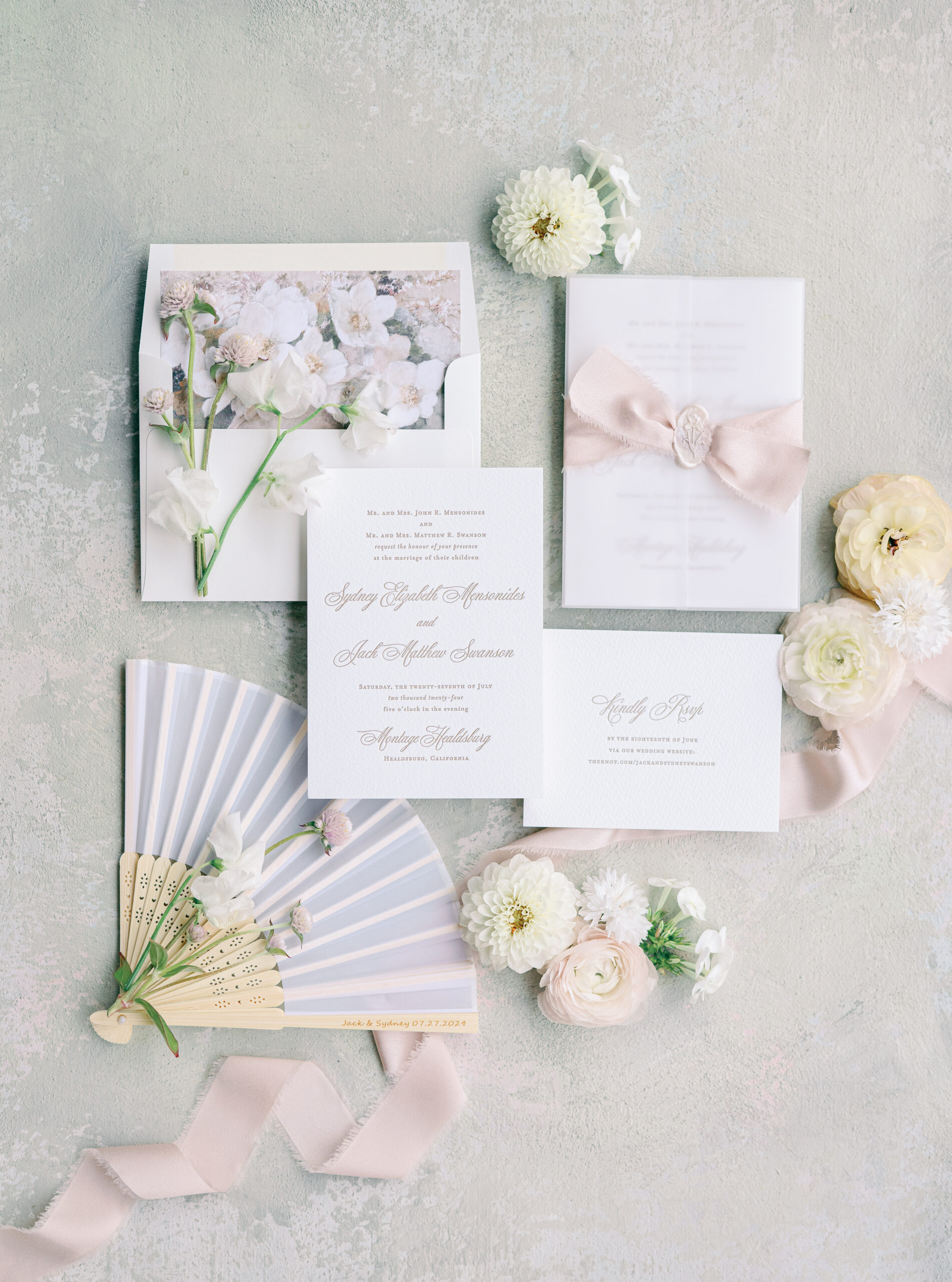 How Wedding Flowers Completely Transform Your Wedding Day - Carly Saber ...