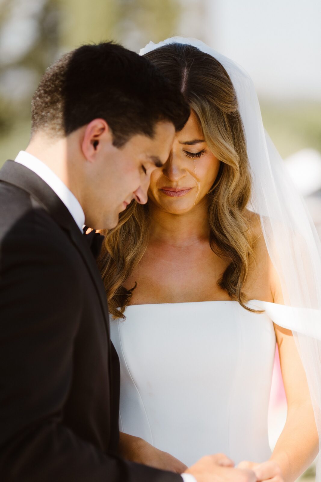 An Effortless Elegant Summer Wedding In St Helena at Tre Posti - Carly ...