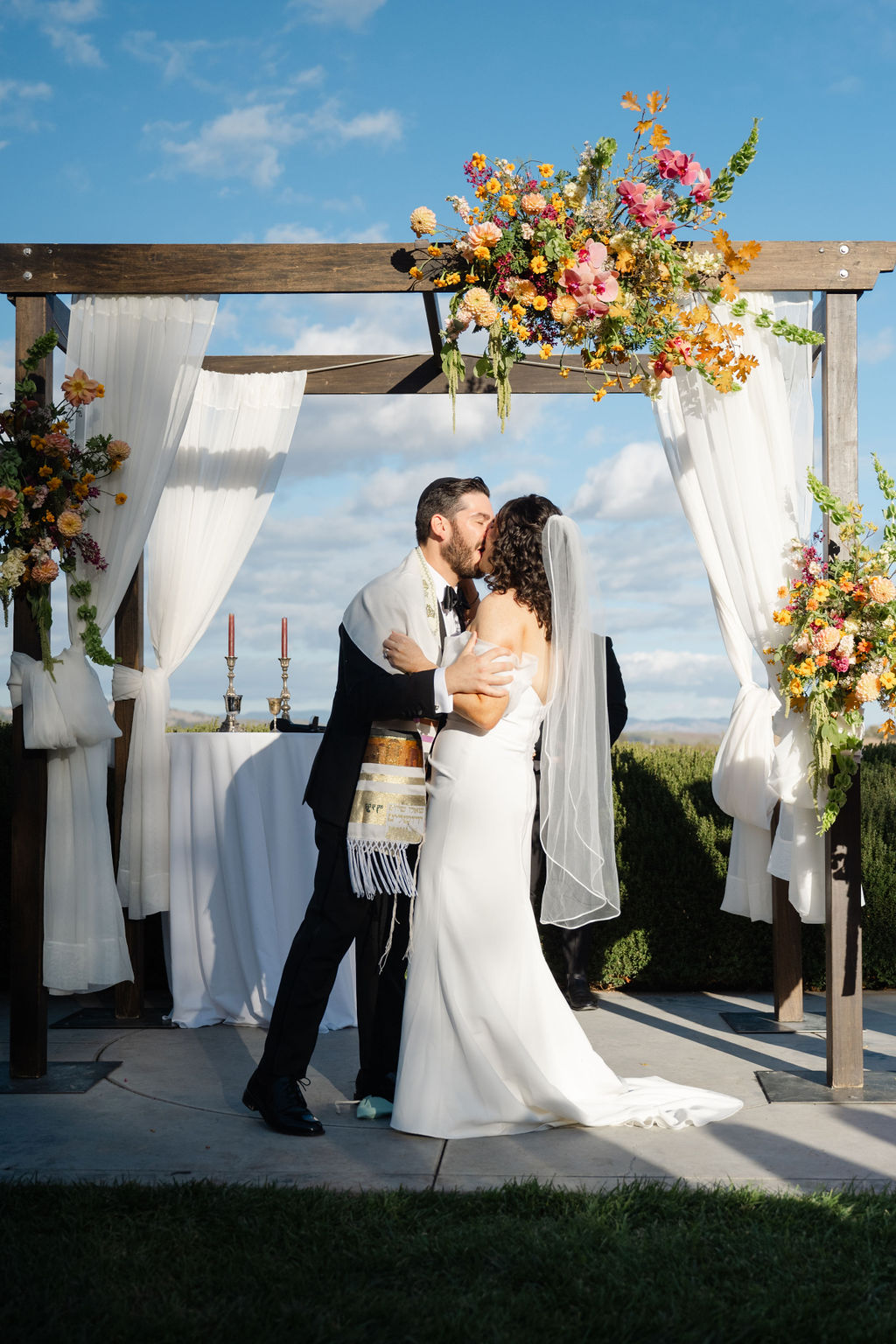 A Colorful & Joyful Wedding at The Barn at Harrow Cellars - Carly Saber ...